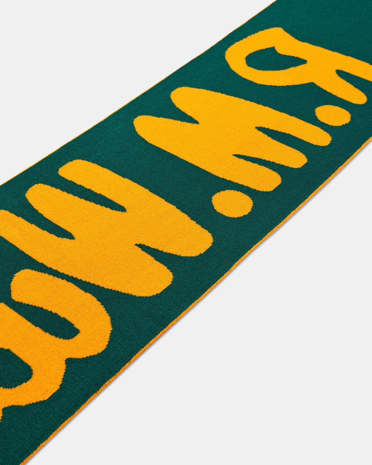 R.M.Williams - Wallabies Heritage Scarf - Gold – Blowes Clothing